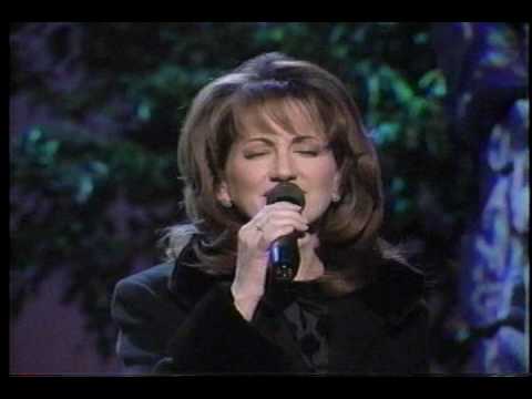 Lee Ann Womack Chestnuts Roasting On An Open Fire Xmas 1997 Youtube