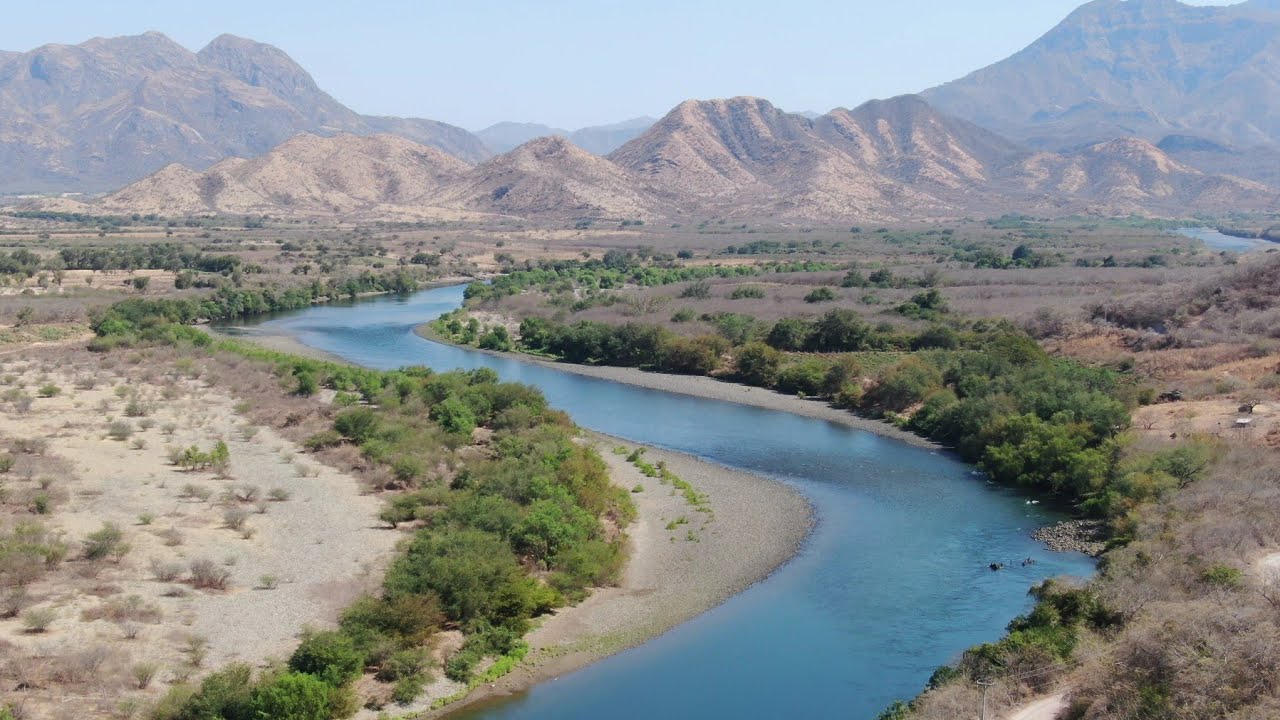 Río Balsas Desde Las Alturas Aya En El Municipio De Arcelia Guerrero