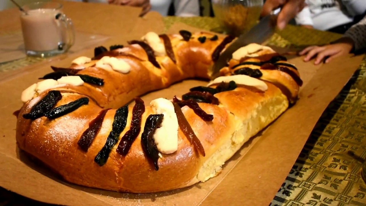 Rosca De Reyes Celebration Christmas 2017 Youtube
