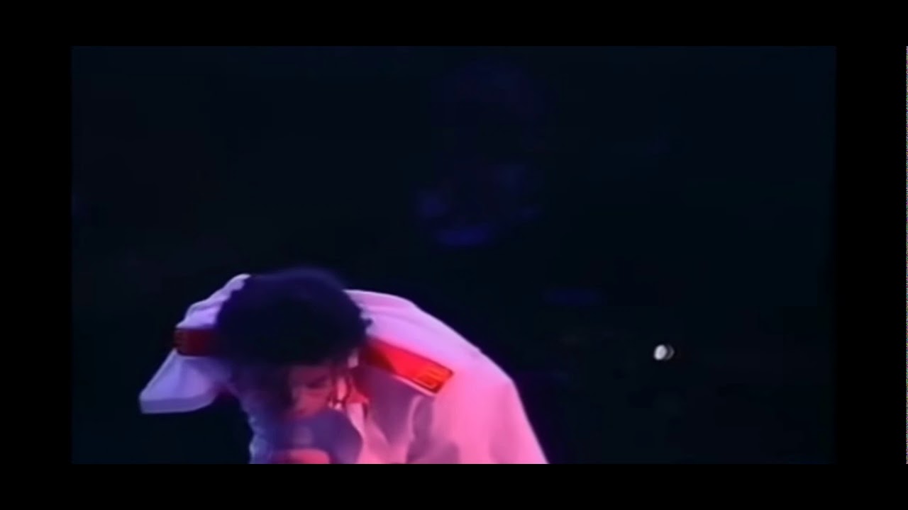 Michael Jackson Collapses On Stage Due To Exhaustion Michaeljackson