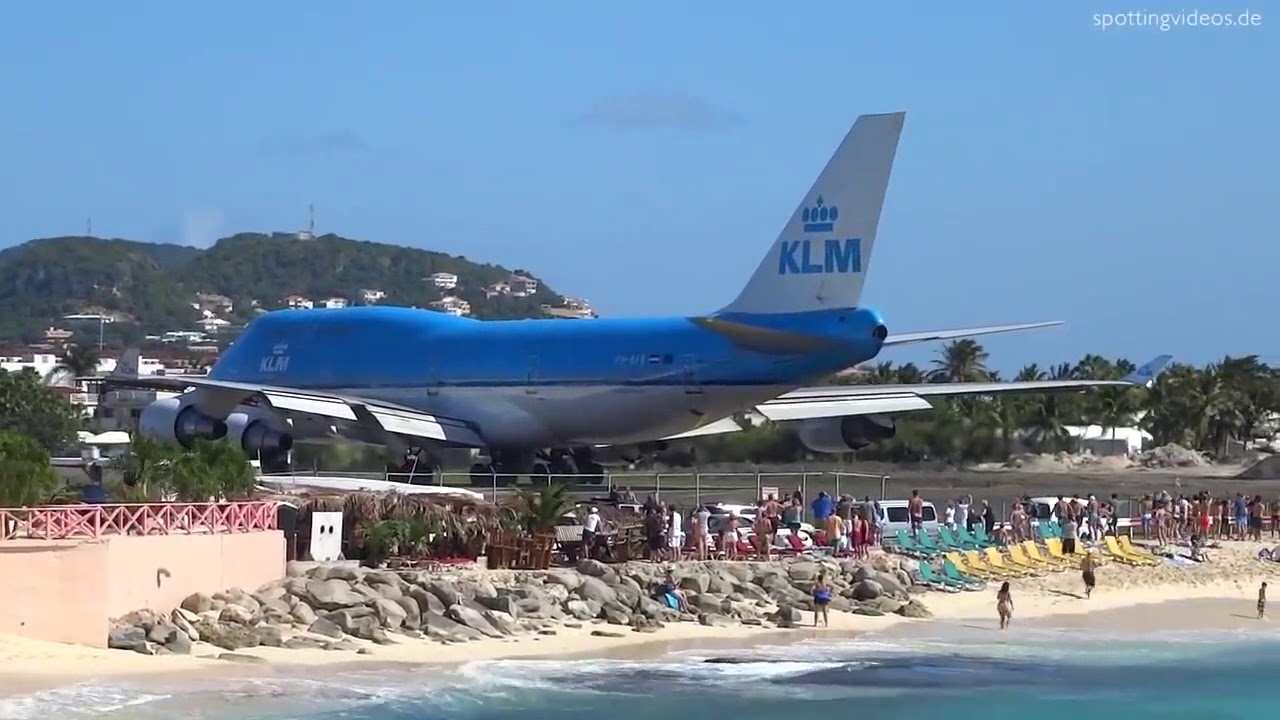 Klm 747 Extreme Jet Blast Blowing People Away At Maho Beach St Maarten