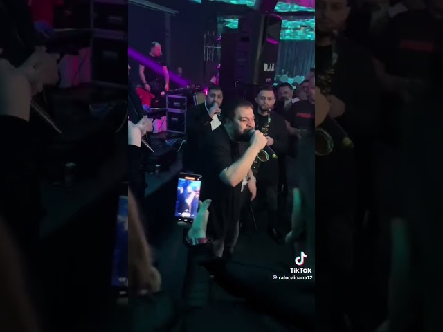 La Inima Pune Foc #florinsalam #live #manelenoi #music #wedding #keşfet ...