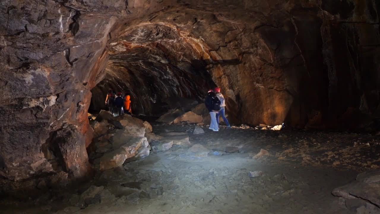 Exploring The Lava River Cave Near Flagstaff Youtube