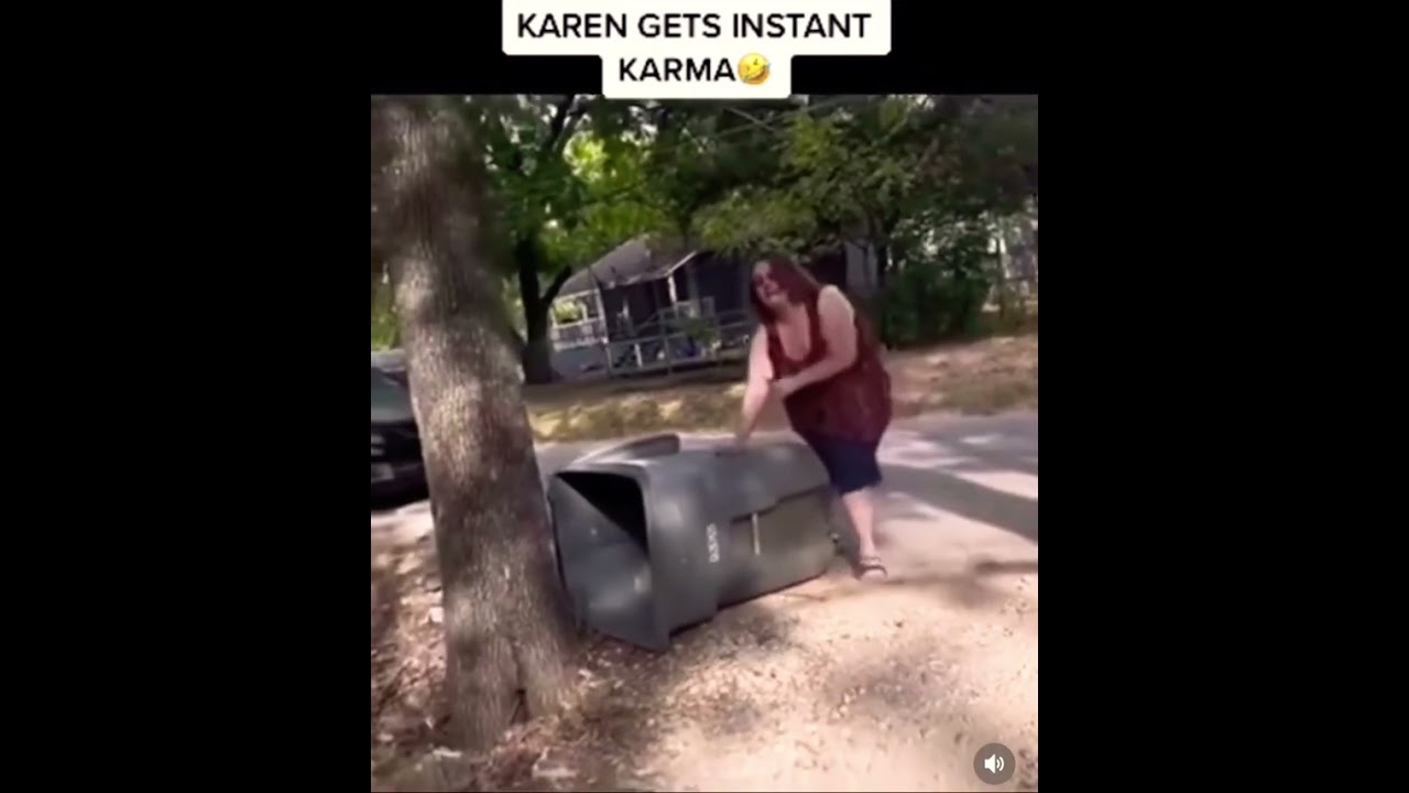This Karen Gets Instant Karma рџ ђ рџ ђрџ ђ Youtube