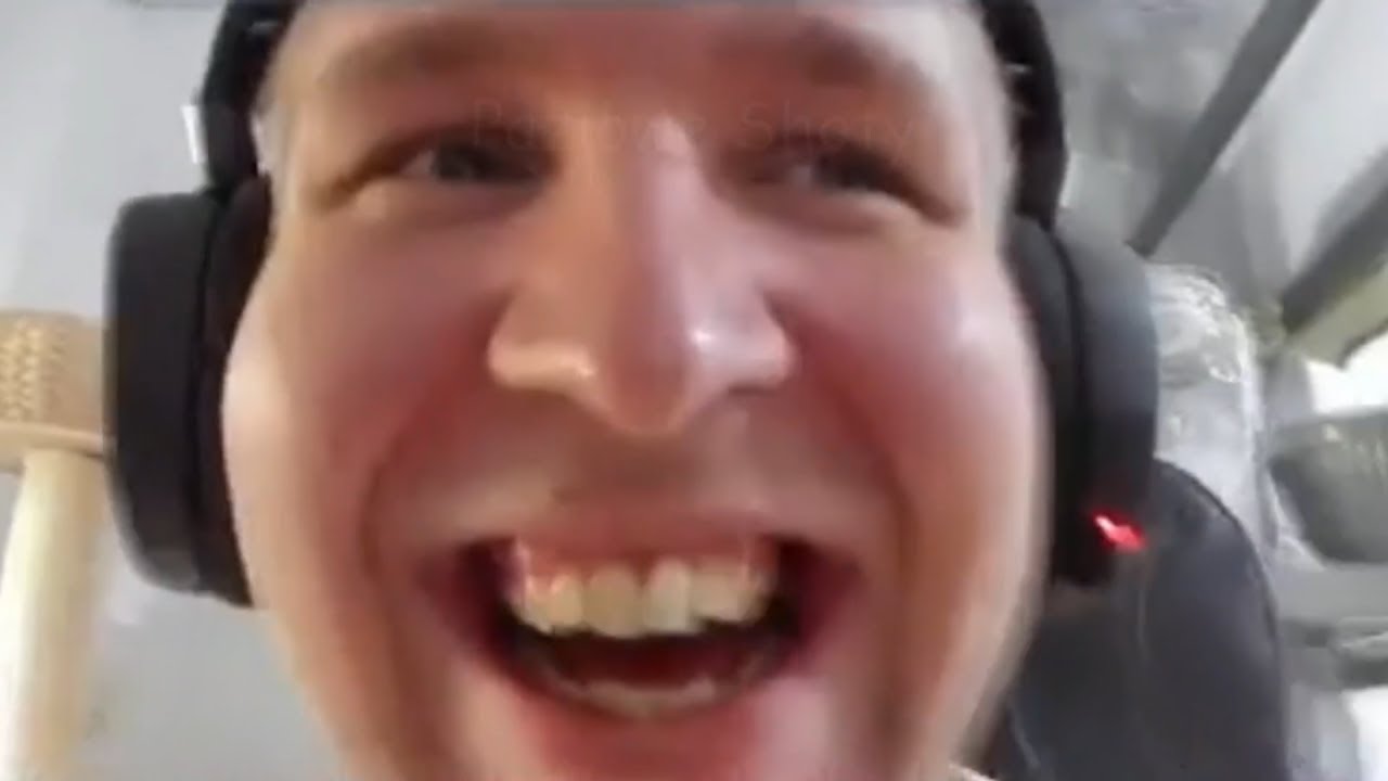 Multi Pokazuje Kota I Kuchnie Youtube