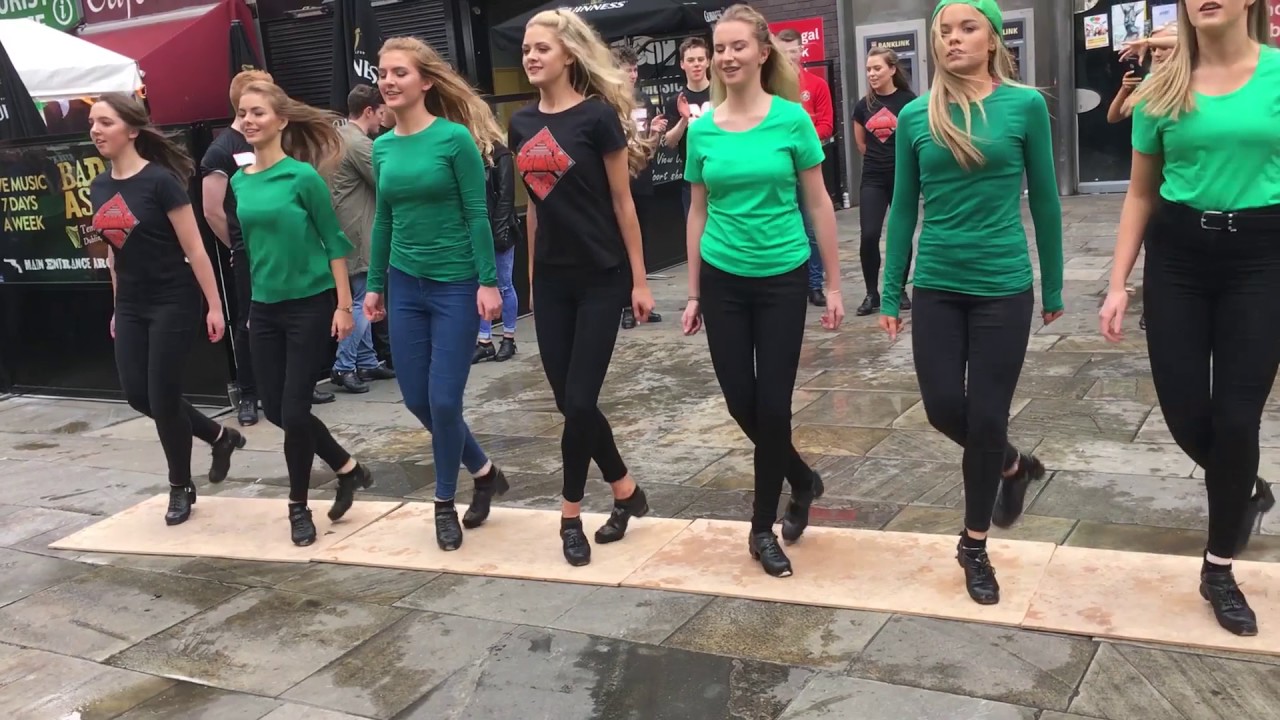 Fusion Fighters Dance Crew Perform In Temple Bar Dublin Youtube