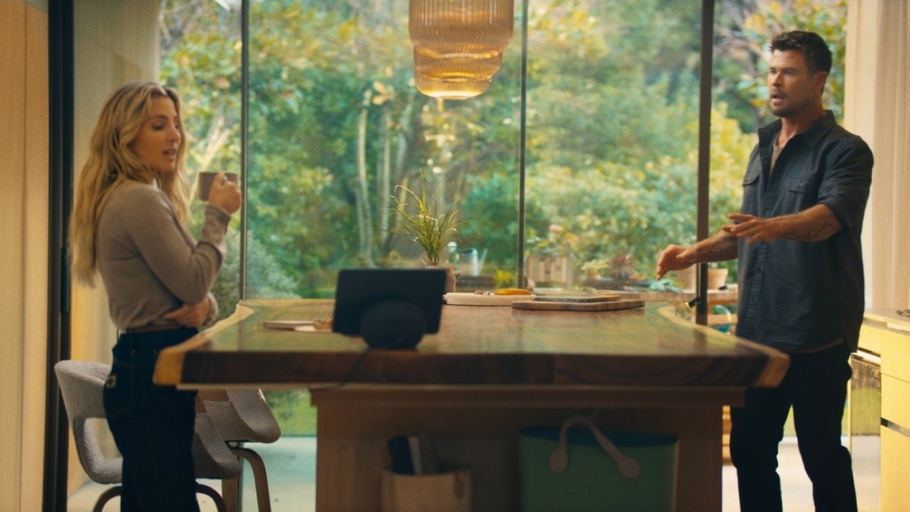 Chris Hemsworth Thinks Alexa Is Scary Good Big Game Commercial