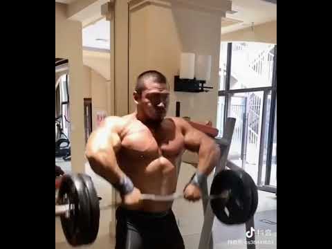 Bodybuilder From China Gym Work Out Youtube