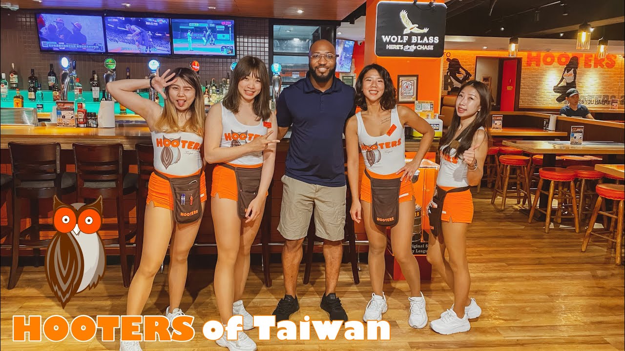 Hooters Taipei Hula Hoops Taiwan Youtube