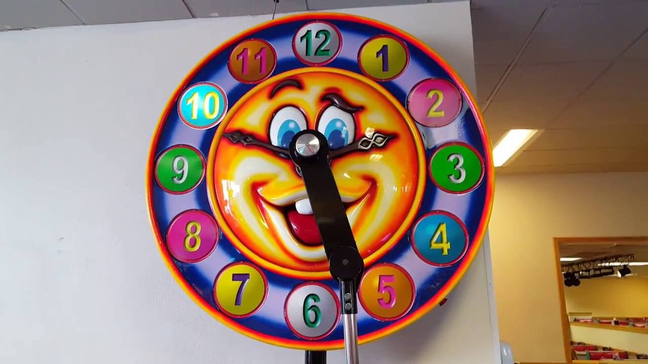 Chuck E Cheese Clock Ride Youtube