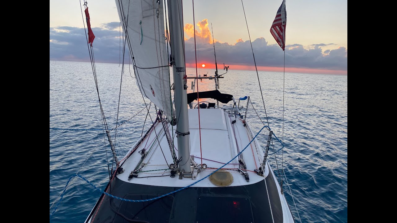 Sailing From Freeport To West End In Dog Years A Macgregor 26m Youtube