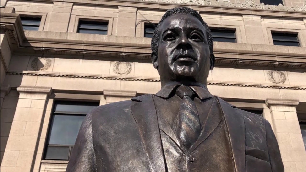 Richard Gordon Hatcher S City Hall Statue Up Close In Gary Indiana