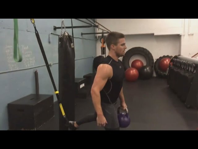 Stephen Amell Training Stephen Amell Workout Get A Ripped Superhero