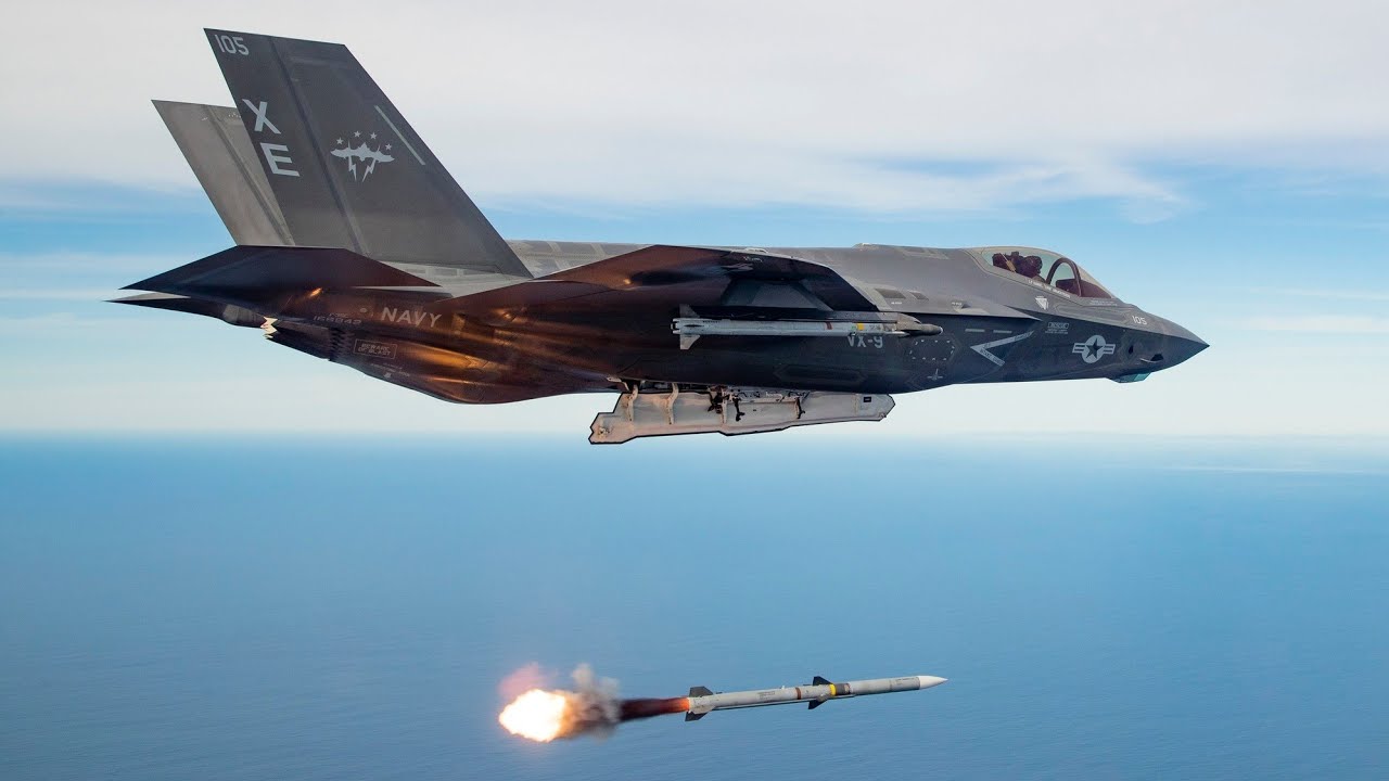 F 35 Performs The Best Sonic Boom Youtube