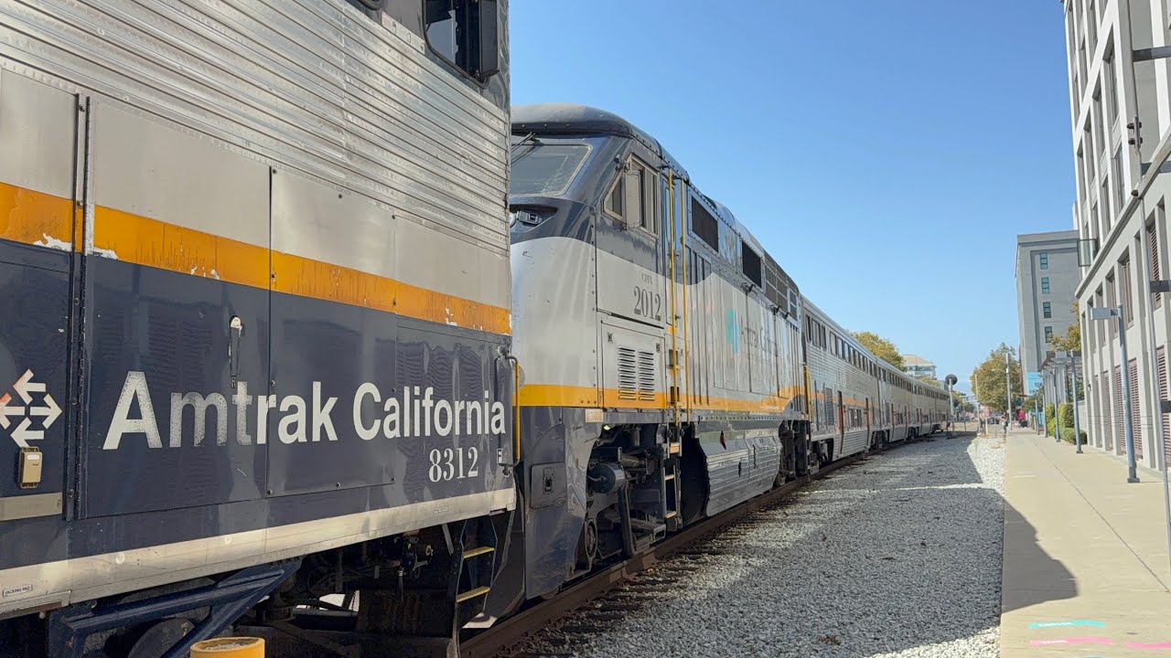 Amtrak Capitol Corridor 737 733 Double Draft At Oakland Jack London
