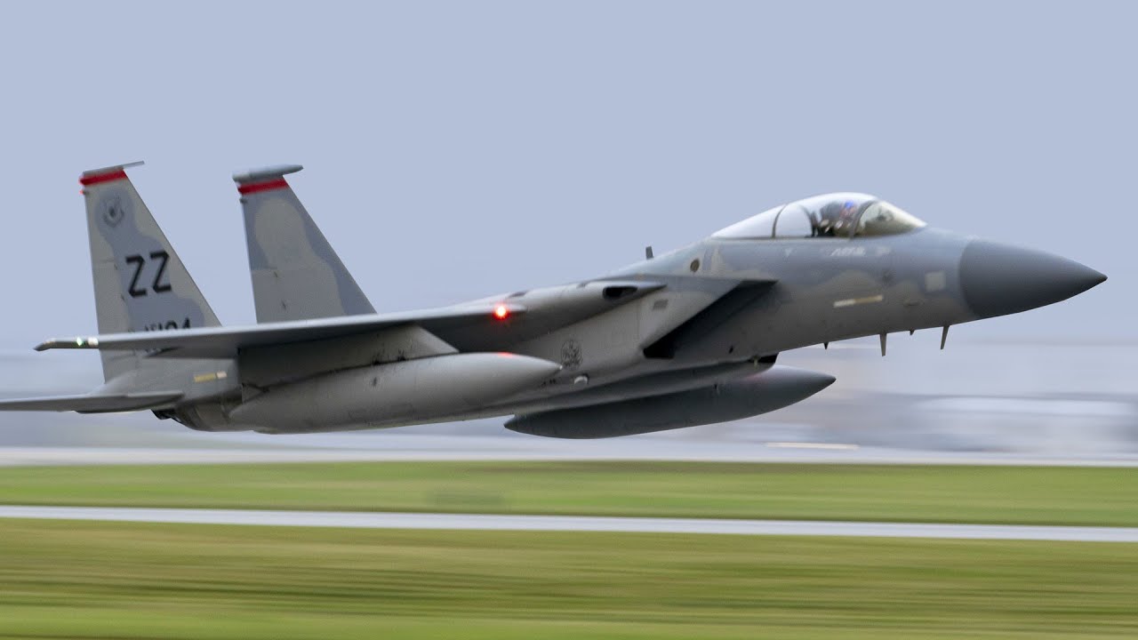 Us F 15 Eagle Fighter Jet Take Off Youtube