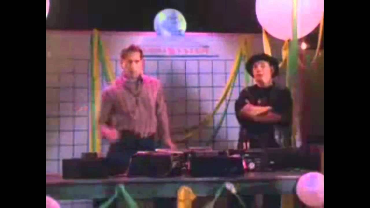 Lars Heavyweights Gif