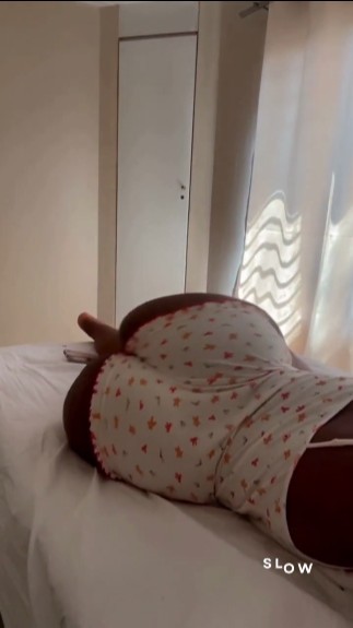 Big Naked Booty Bouncing African Twerking On The Bed In Slow Motion