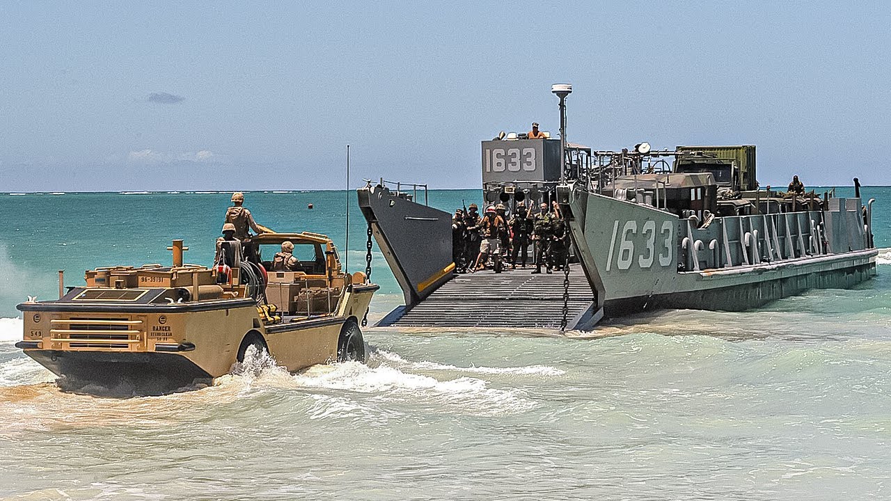Us Landing Craft Utility Lcu Massive Delivery On The Beach Youtube