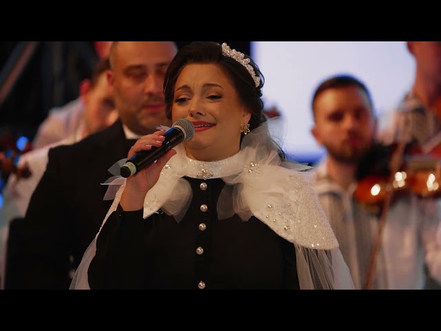 Laura Olteanu- Cine iubeste si lasa