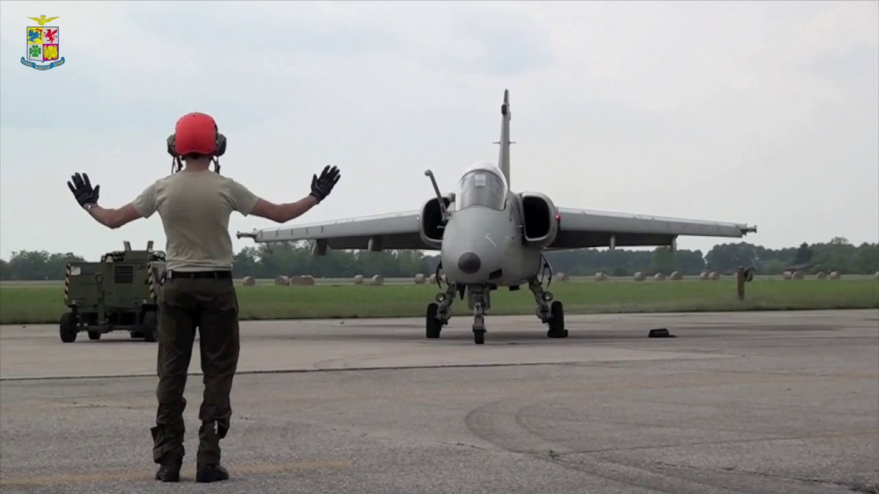 Aeronautica Militare Atupertucon L Operatore Sor Youtube