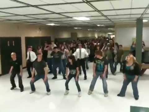 Rogue River High School Flash Mob Dance 2010 Youtube