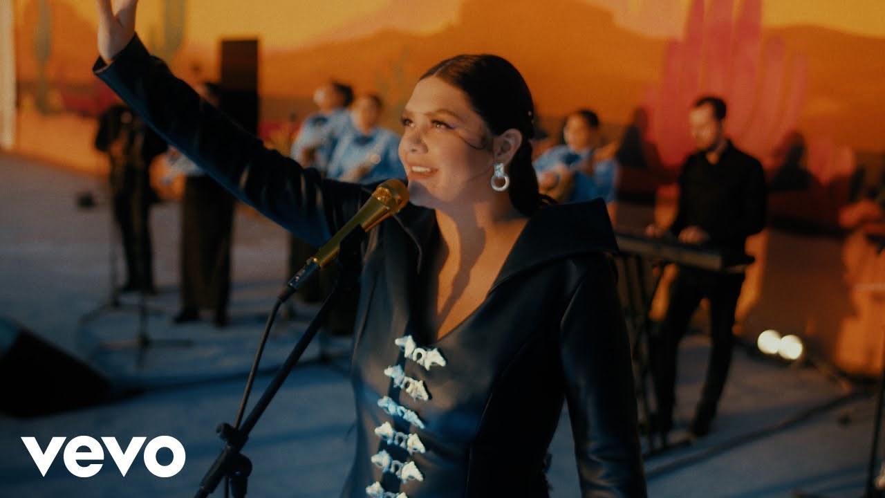 Yuridia Sin Llorar Video Oficial Youtube Music