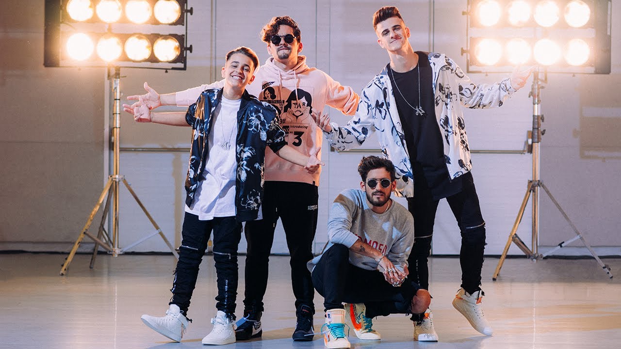 Adexe Y Nau Ft Mauyrickyoficial Esto No Es Sincero Videoclip