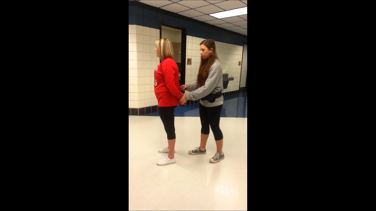 Standing Handcuffing Dimenstration Youtube