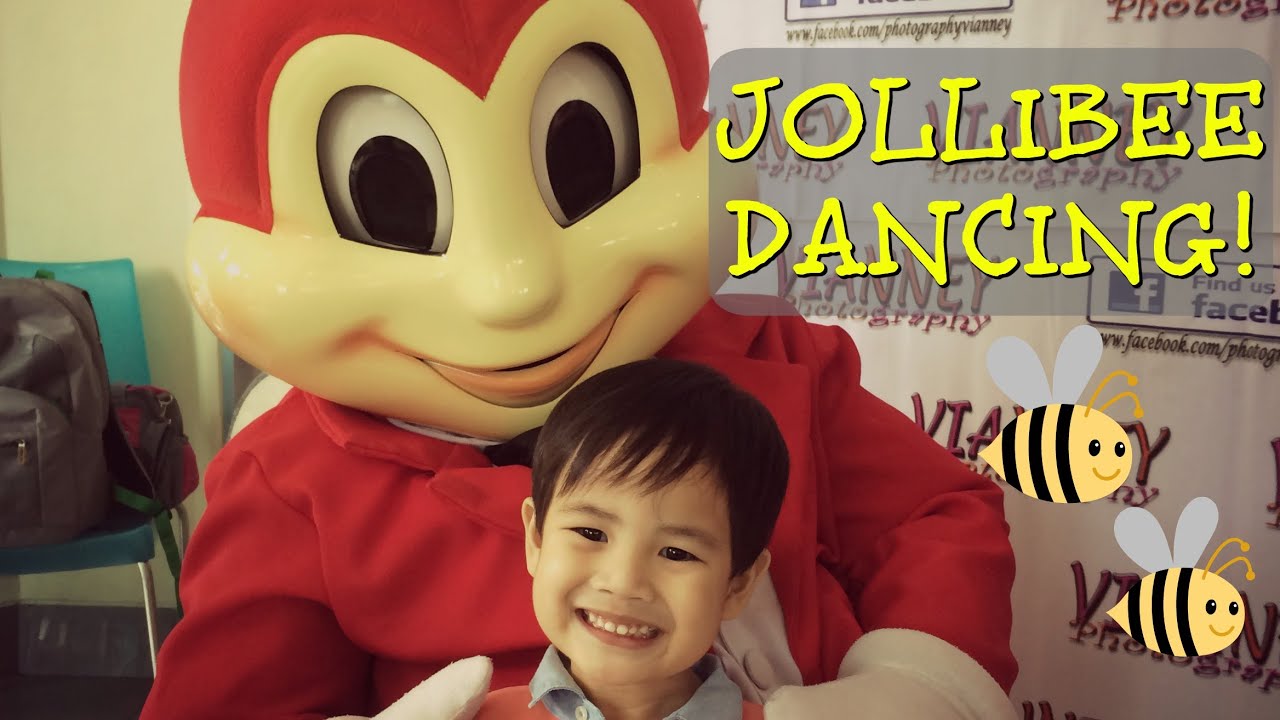 Jollibee Mascot Twerking Dancing Jollibee Dance Youtube