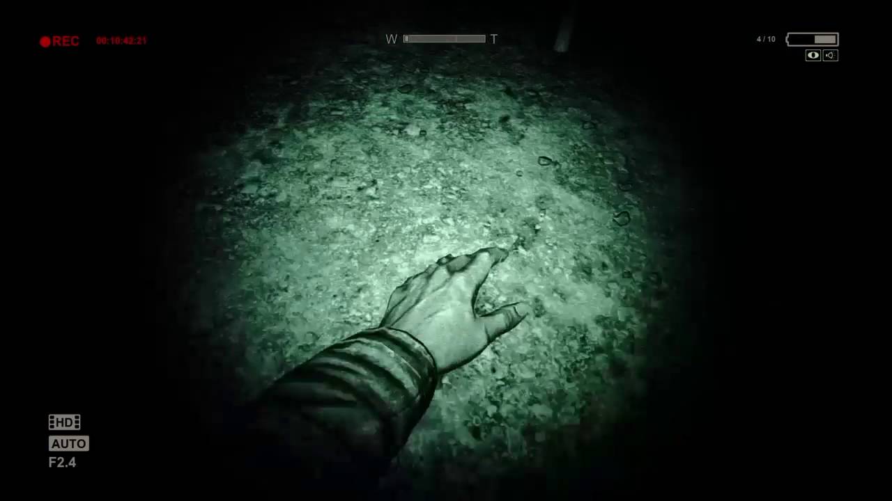 Outlast Gameplay Walkthrough Part 1 Commentary Youtube