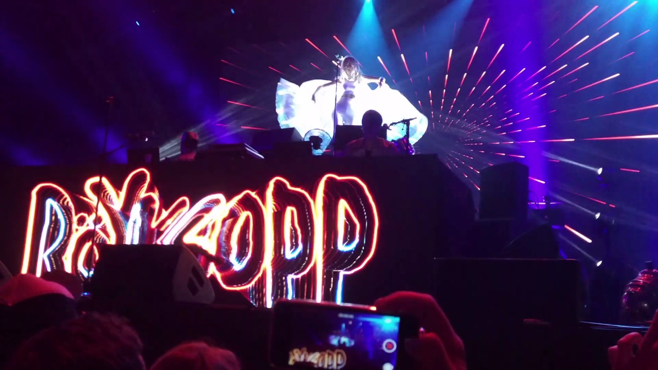 Röyksopp Ft Jonna Lee Stadium Monument Live Moscow 17 06 2017