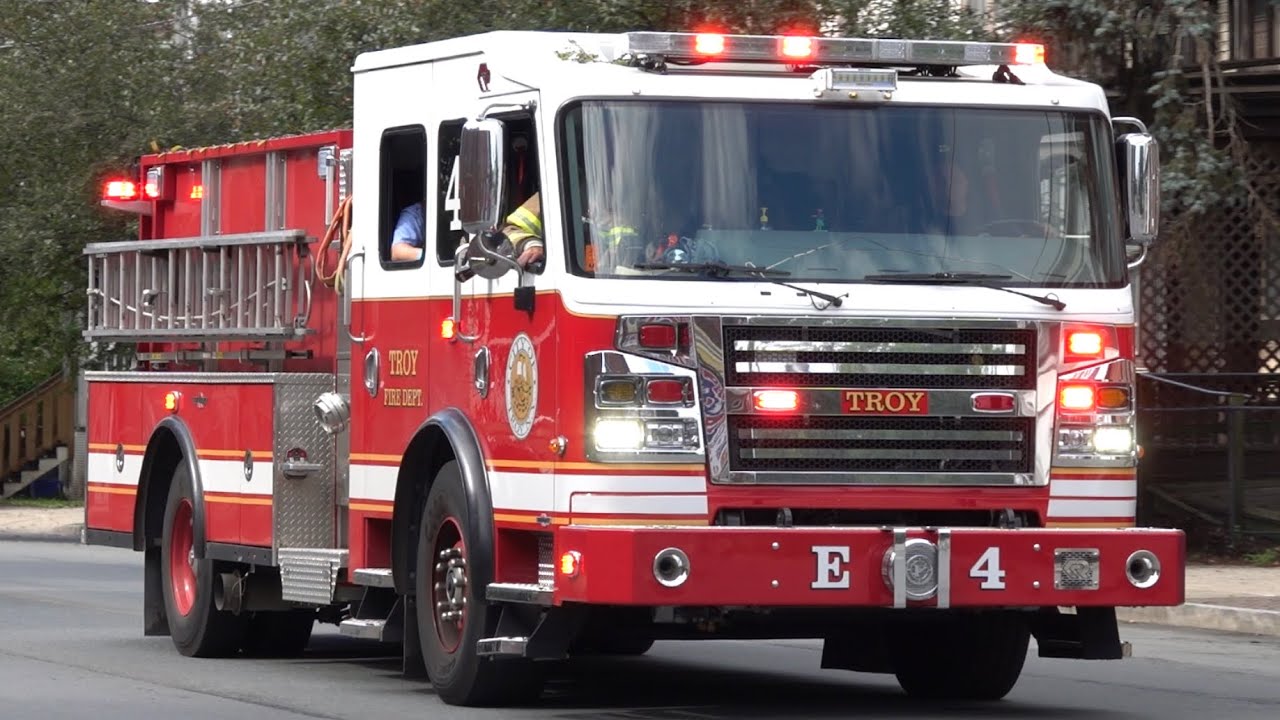 Troy Fire Department Engine 4 Responding 7 14 23 Youtube