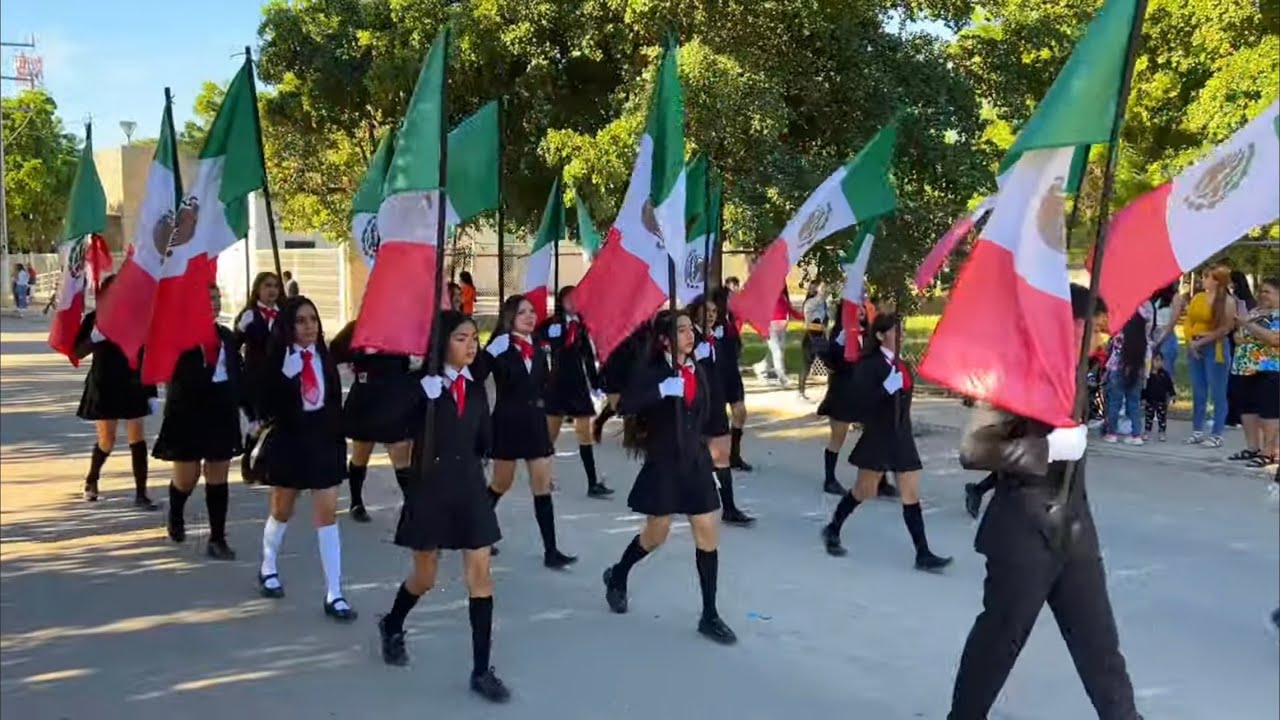 Desfile Del Día 20 De Noviembre En Nuestro Pueblo Youtube