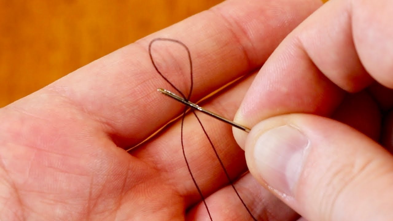 Easiest Way To Thread A Needle Needle Threading Hack Youtube