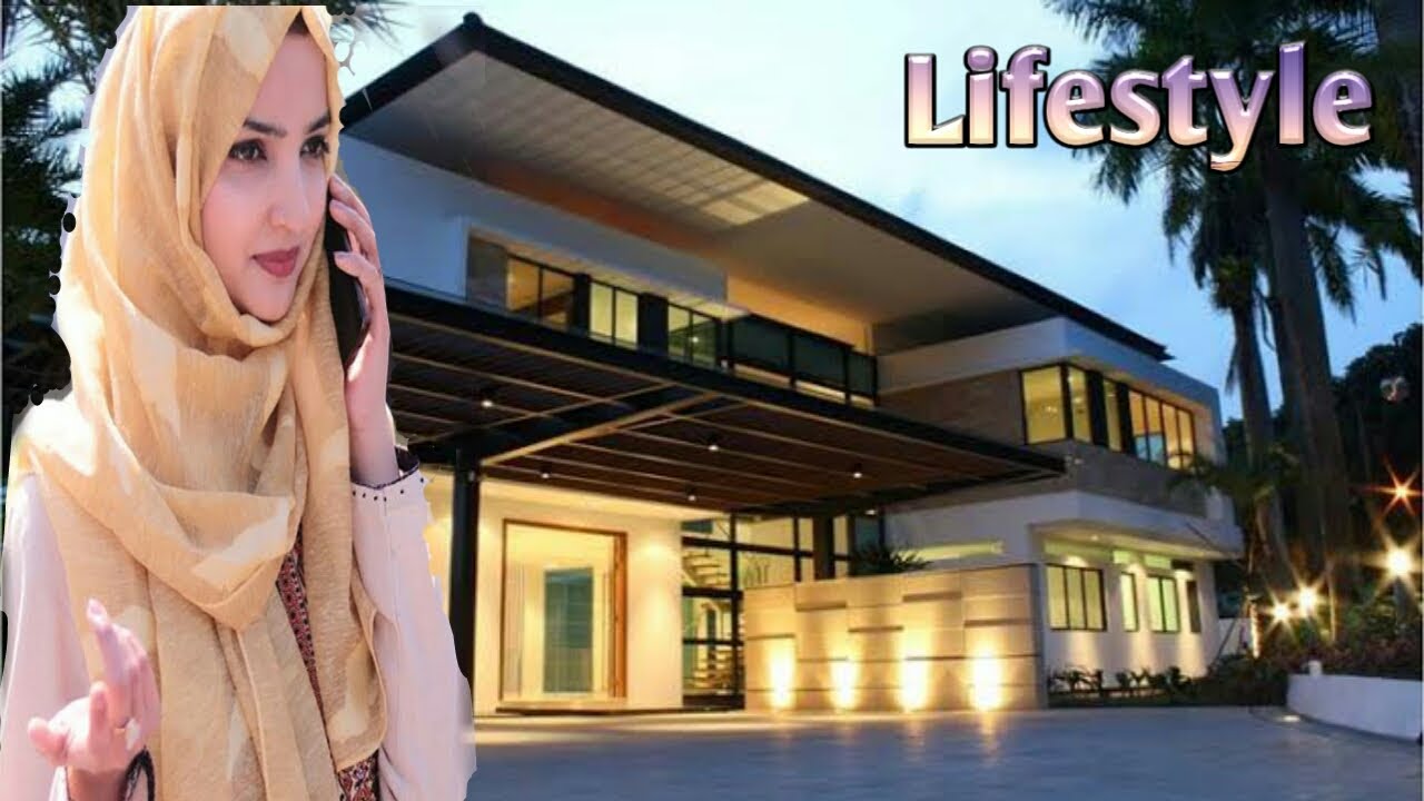 Memoona Muslima Lifestyle House Age Income Family Aaliya Mirza