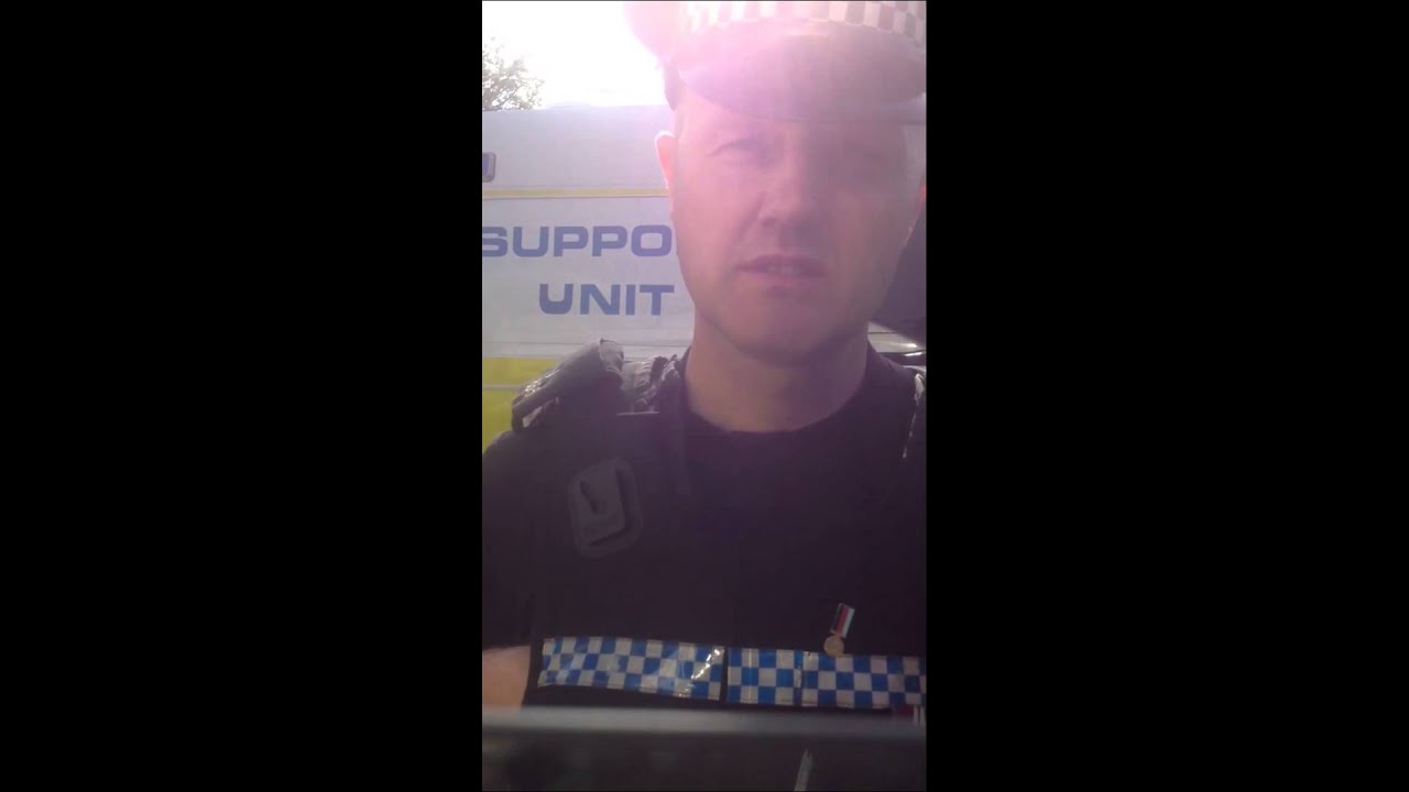 Police Intimidation After Filming Them Using Mobile Whilst Youtube