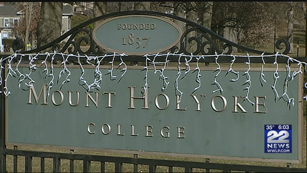 Proposed Mount Holyoke Logo Causes Controversy Within Community Youtube