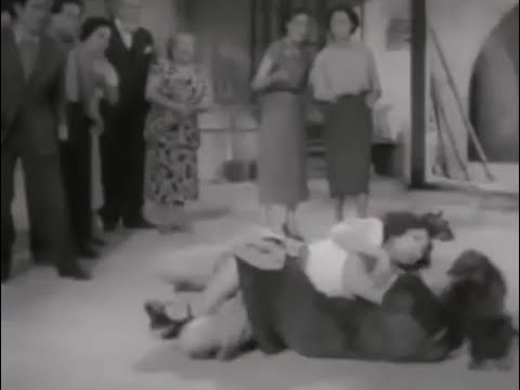 Classic Black And White Dirt Kicking Rolling Cat Fight Youtube
