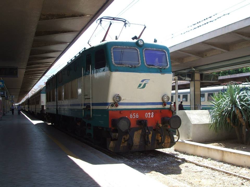 E656 E655 Caimano Youtube