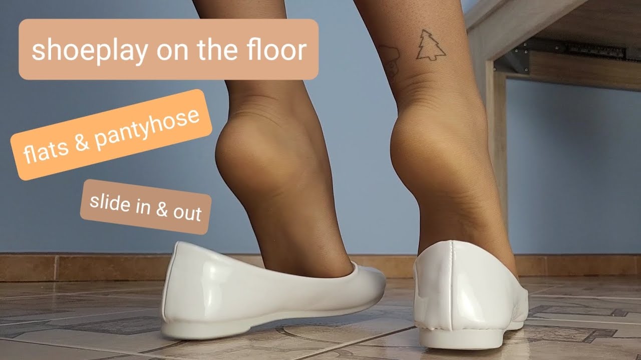 128 Shoeplay On The Floor Slide In Out White Flats And Suntan