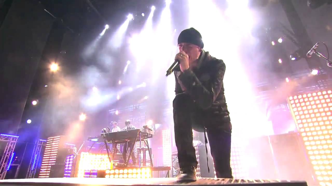 Linkin Park Hd Breaking The Habit Live In Madrid Youtube Music