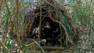 Bushcraft Camping Made A Swing Hanging From Roots In Tough Roots Camp ...
