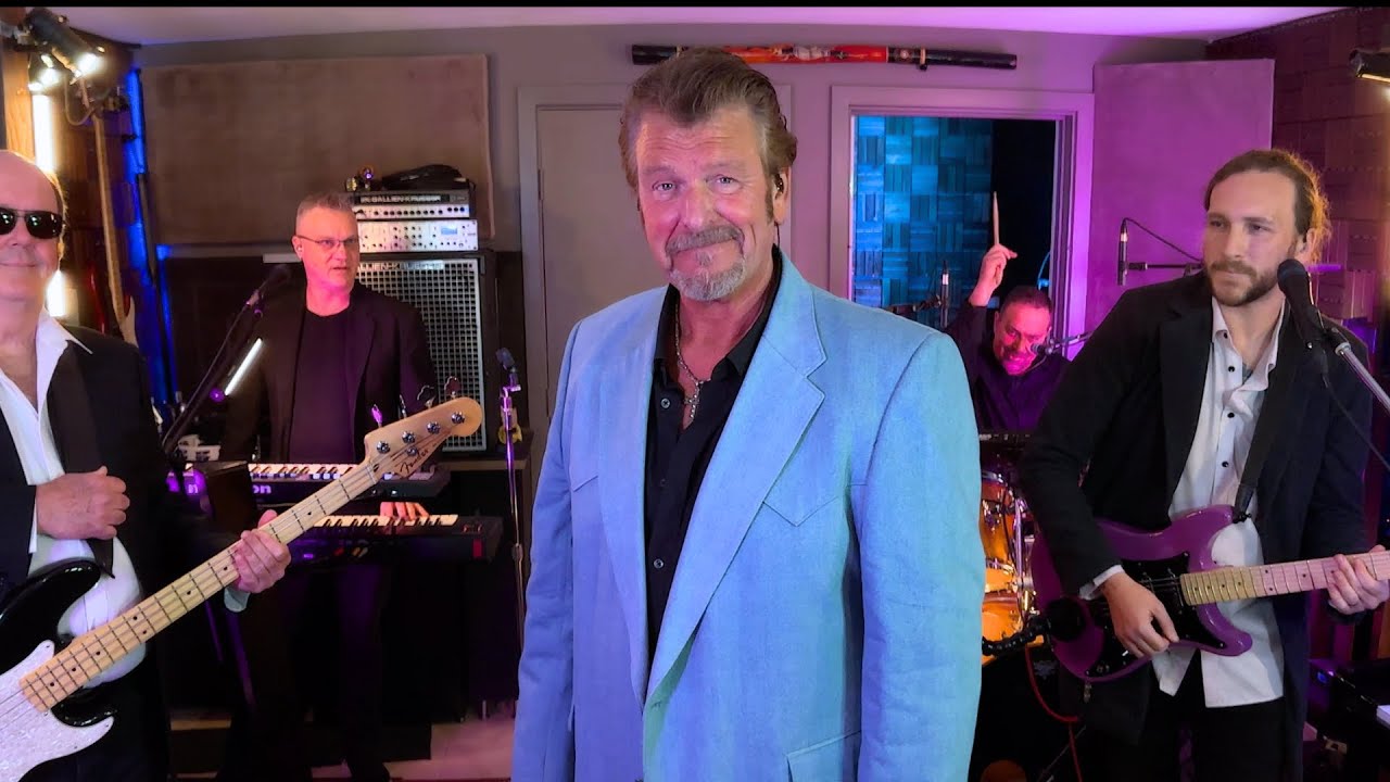 Easy Live Band Music Performance Sing It Live Chords Chordify