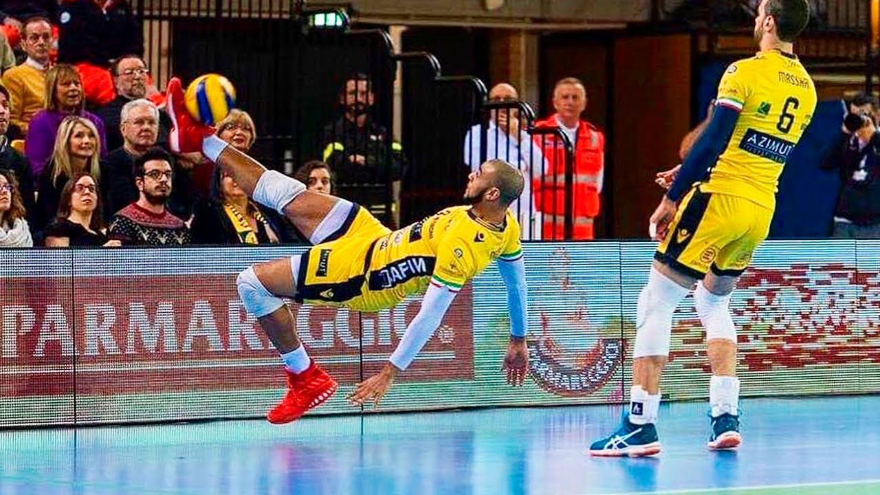 Ngapeth Spike Worldofvolley Cl M Incredible Saves And Crazy Angle