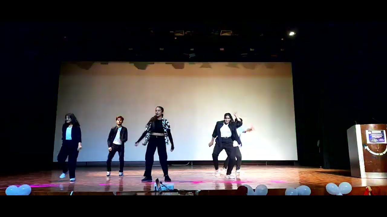 Bbditm Orientation Dance Performance By Seniors Youtube
