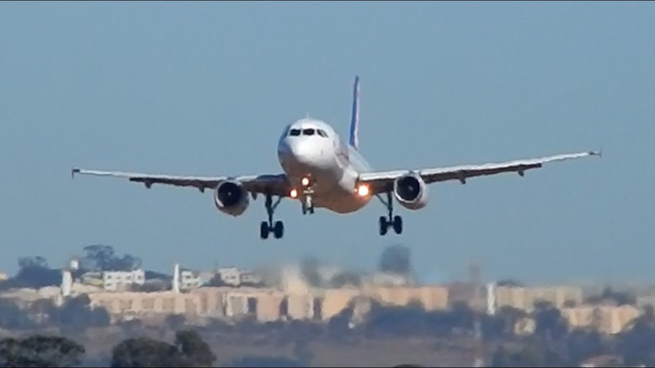 Airplanes Landing And Taking Off Video Youtube