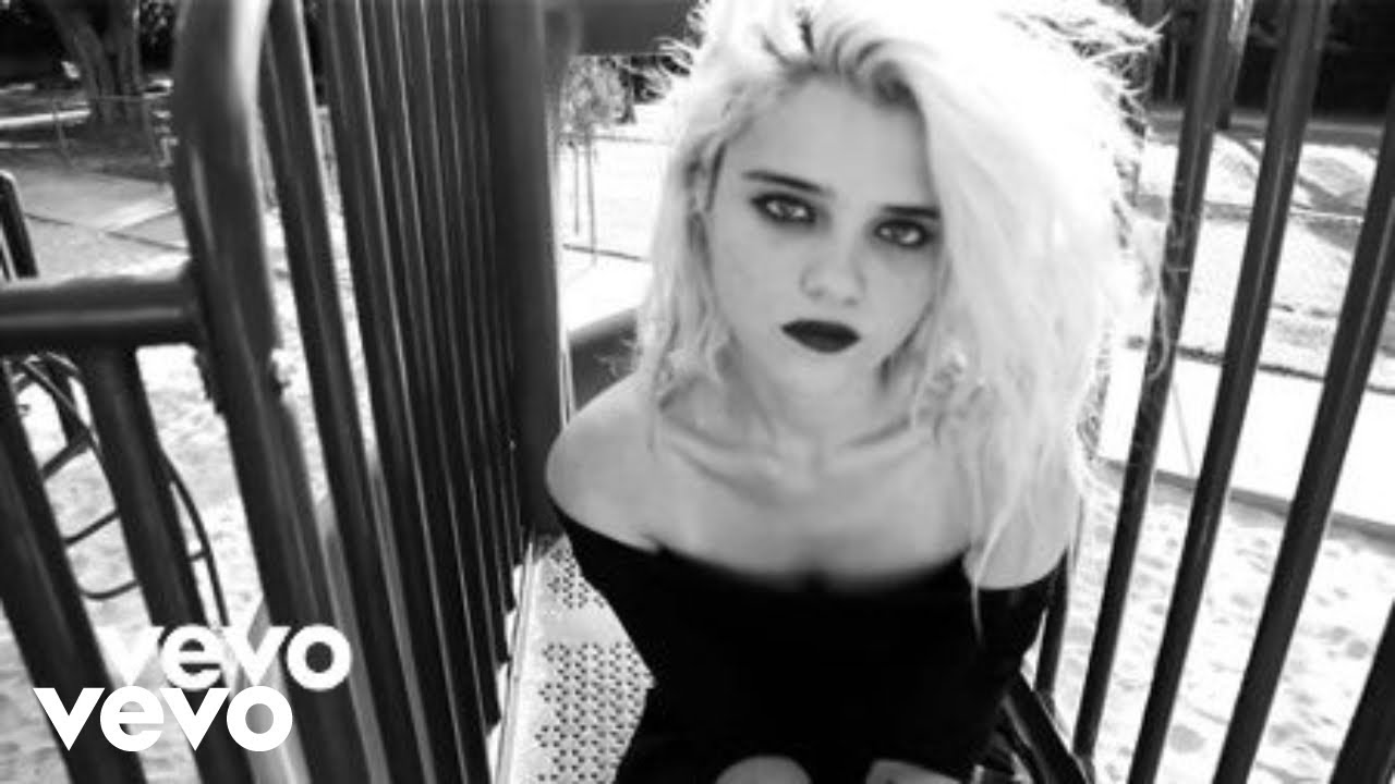 Everything Is Embarrassing Sky Ferreira Song Lyrics Music Videos