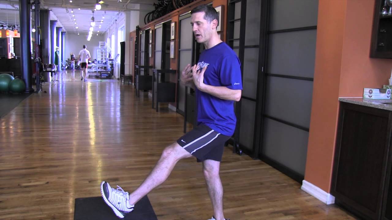 3d Dynamic Hamstring Stretch Youtube