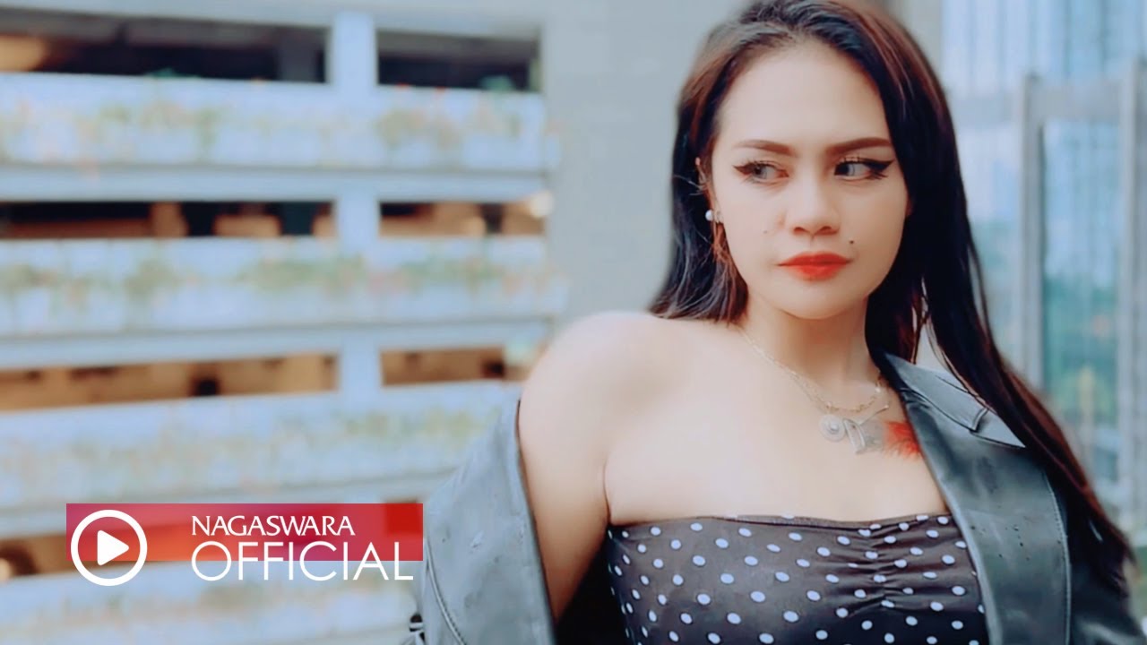 Sarah Sova Mau Apa Sih Official Music Video Nagaswara Youtube Music
